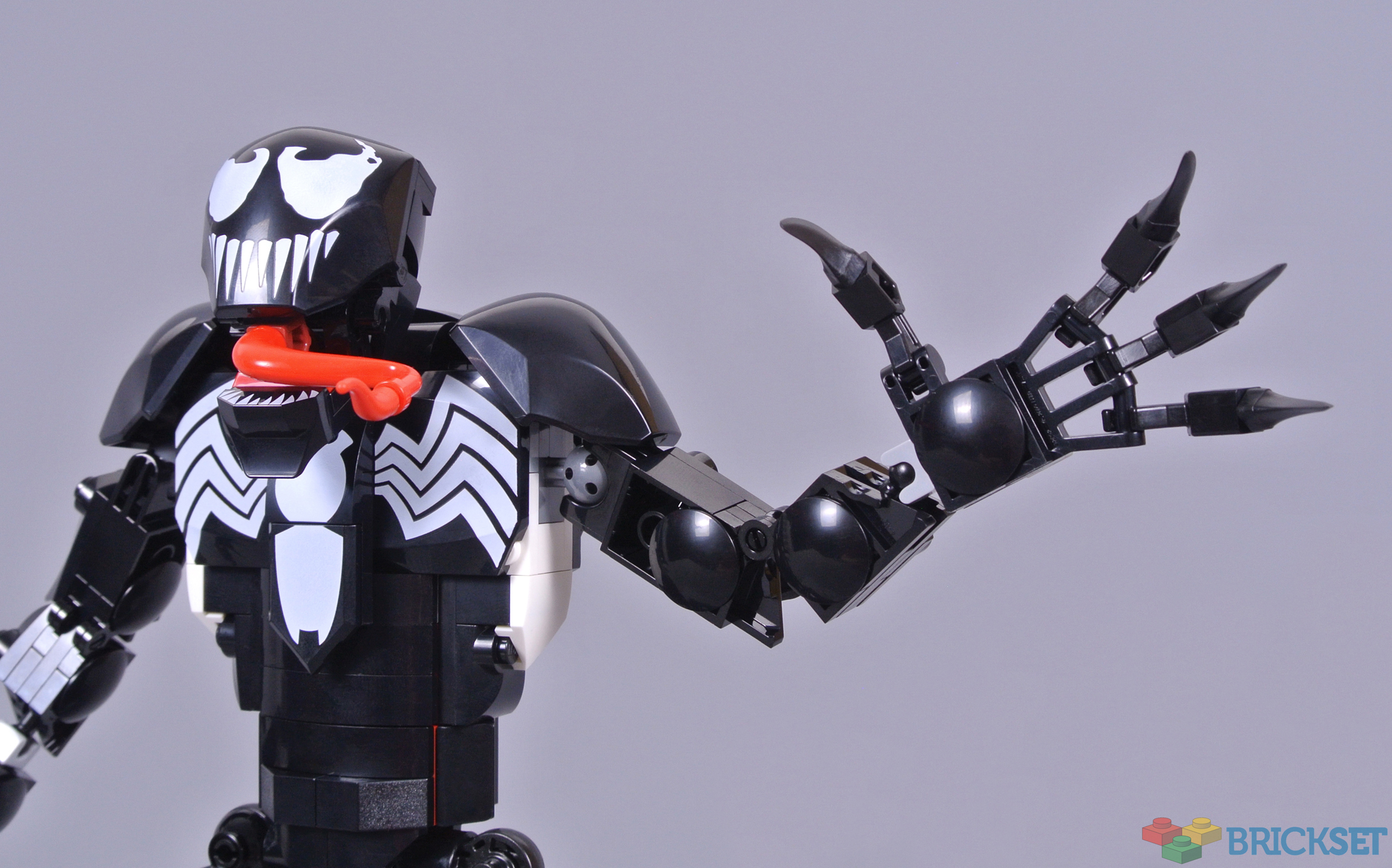 LEGO Marvel Super Heroes 76230 Venom Figure review | Brickset